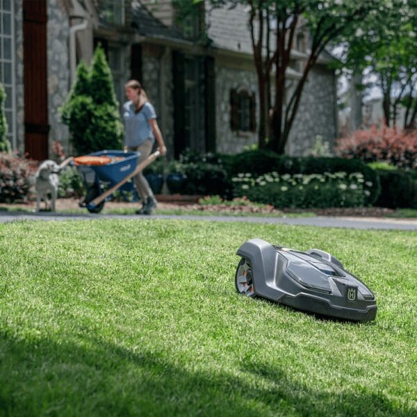 Automower 430X, robotska kosilnica Husqvarna | TMS Brežice